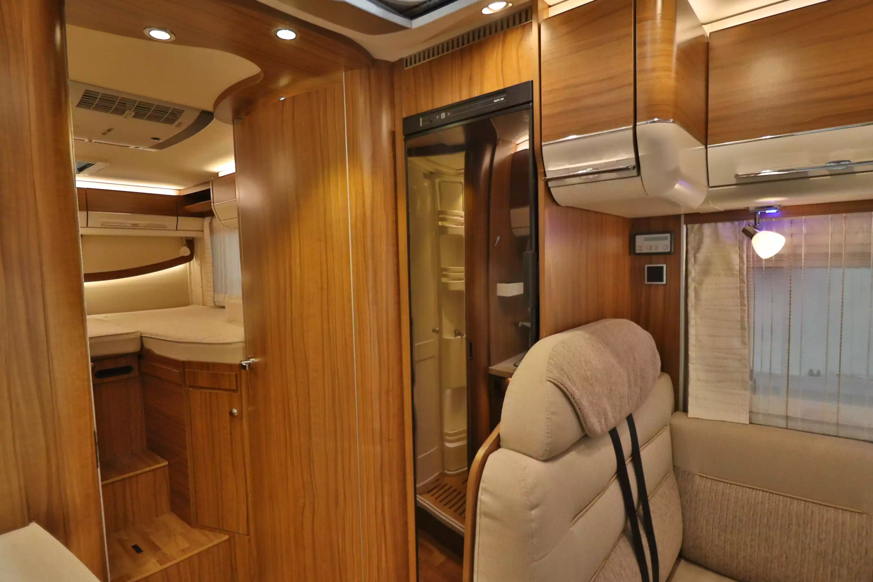 HYMER-ERIBA B 574 DL beim Wohnmobilpark in Bad Honnef kaufen